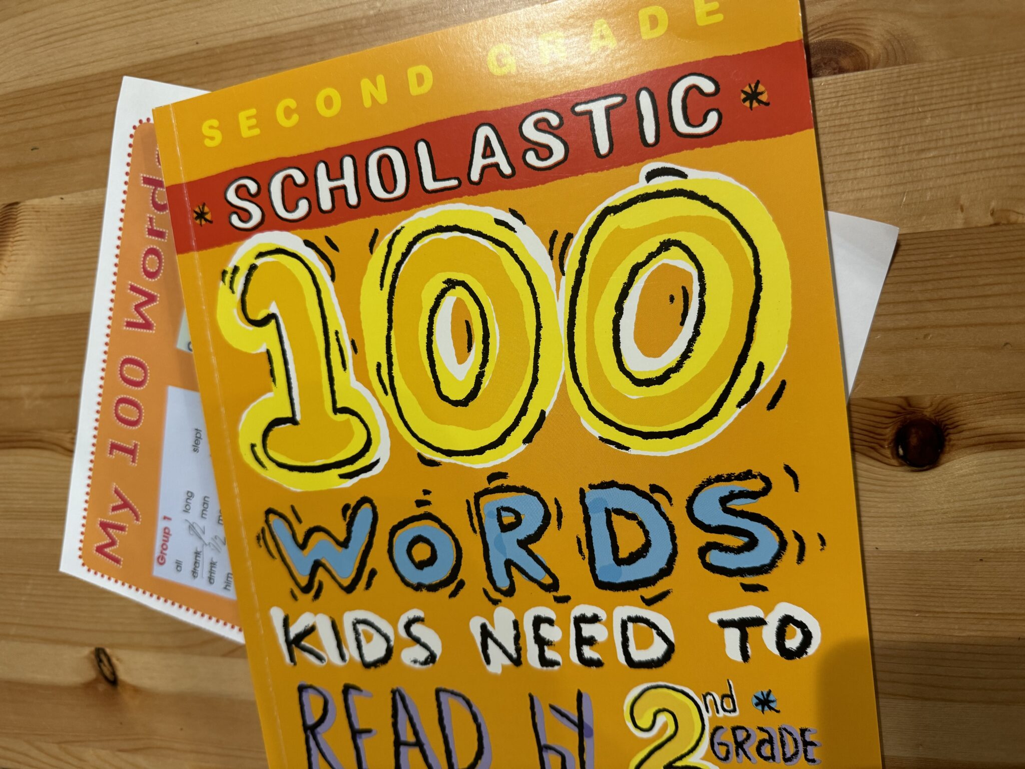 英語で学ぶの本：100 WORDS KIDS NEED TO READ BY 2ND GRADE DELUXE